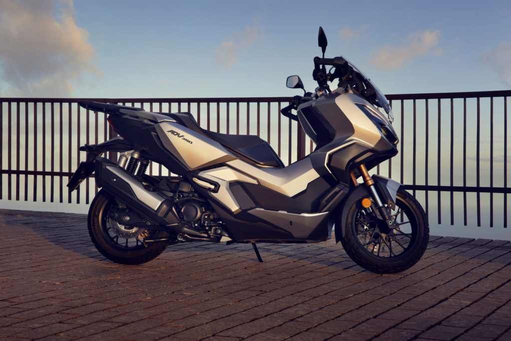 HONDA ADV350A ABS+TCS 2023 - Axle